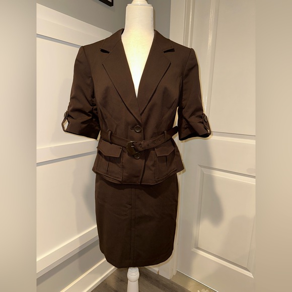 The Limited | Skirts | The Limited Studio 40 Ladies Business Suit ...